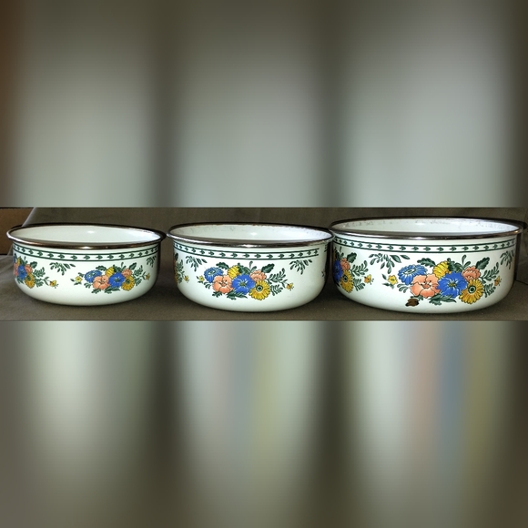 Kamenstein | Kitchen | Vintage 983 Kamenstein Enamelware Nesting Mixing ...